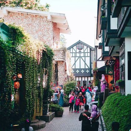 Farmhouse Lembang Bandung: Alamat, Tiket Masuk, Wahana & Jam Buka ...