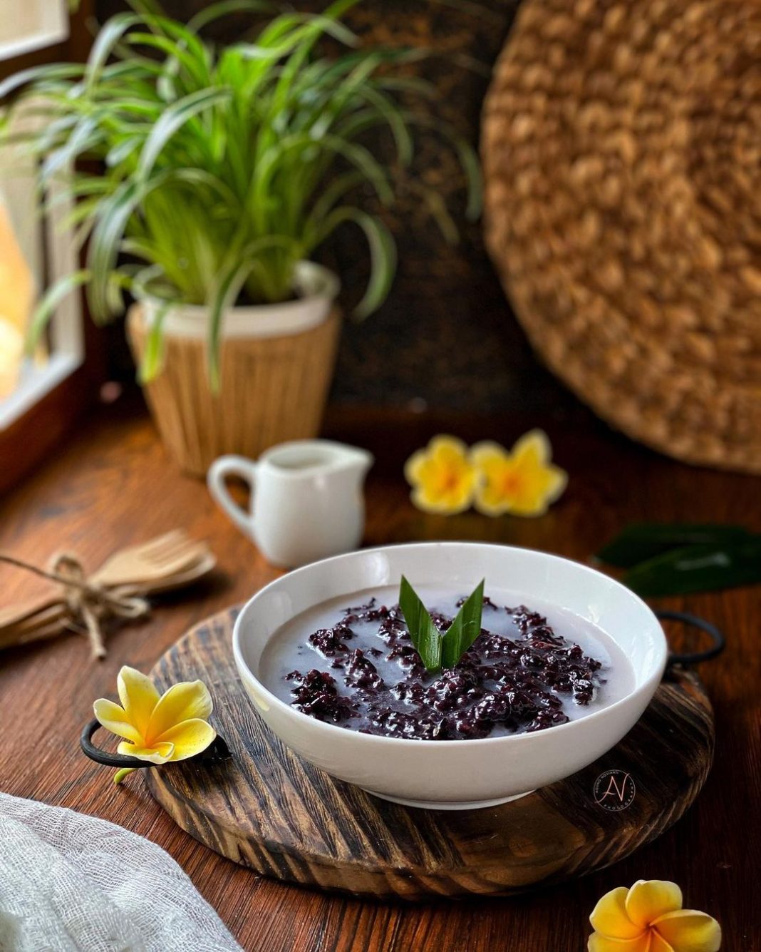 Makanan Khas Bali yang Terkenal, Enak, & Wajib Dicoba! - BookingTogo