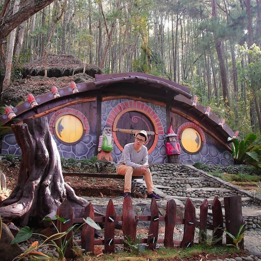 Seribu Batu Songgo Langit: Wisata Hits & Fotogenik di Bantul - BookingTogo