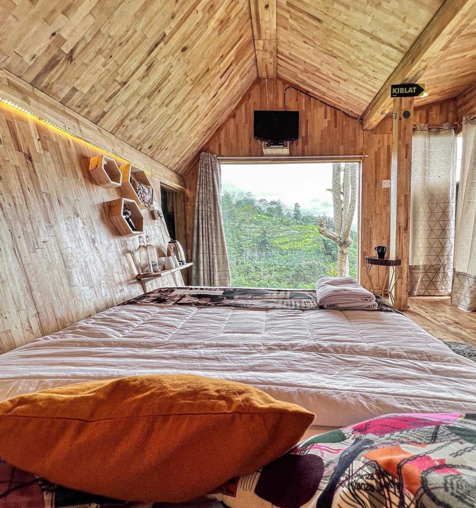 Mendulang Lembang Resort: Nginep di Bandung Berasa di Bali - BookingTogo