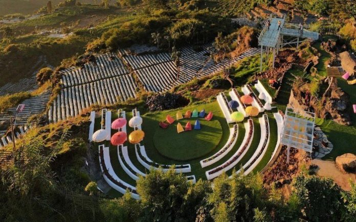 Batu Angkruk Dieng, Keindahan Panorama Dieng yang Menawan - BookingTogo