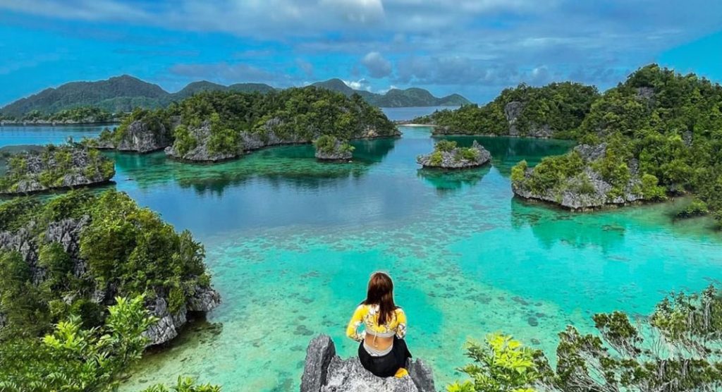 Pulau Labengki, Miniatur Raja Ampat yang Kaya Pesona - BookingTogo