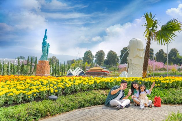 10 Aktivitas Mini Mania Lembang, Sensasi Berkeliling Dunia di Bandung