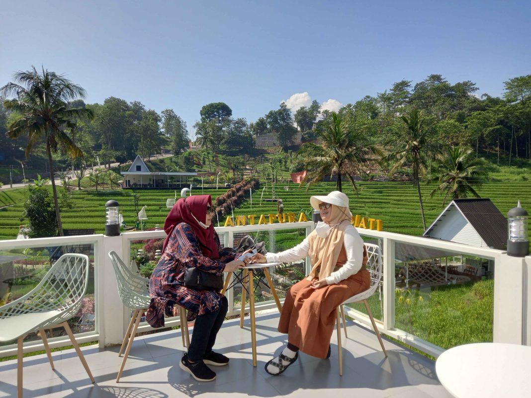 Rekomendasi Penginapan Antapura De Djati Wisata Garut Rasa Ubud, Harga ...