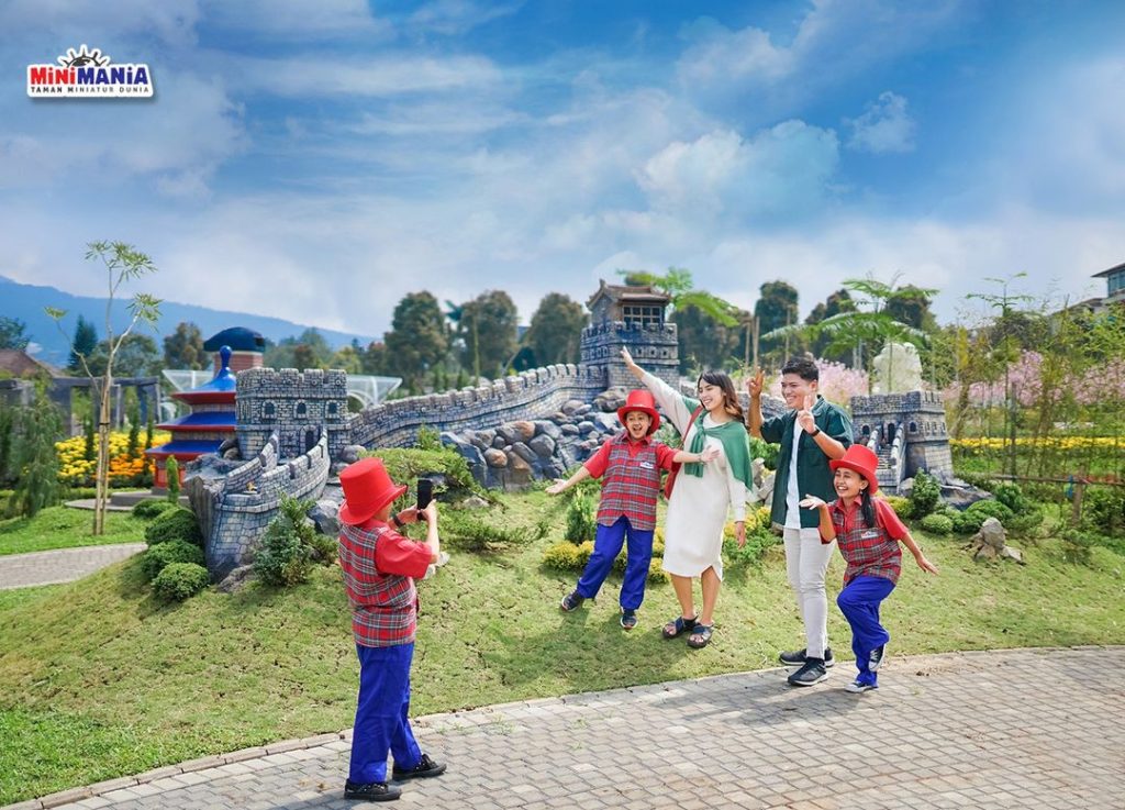 10 Aktivitas Mini Mania Lembang, Sensasi Berkeliling Dunia di Bandung