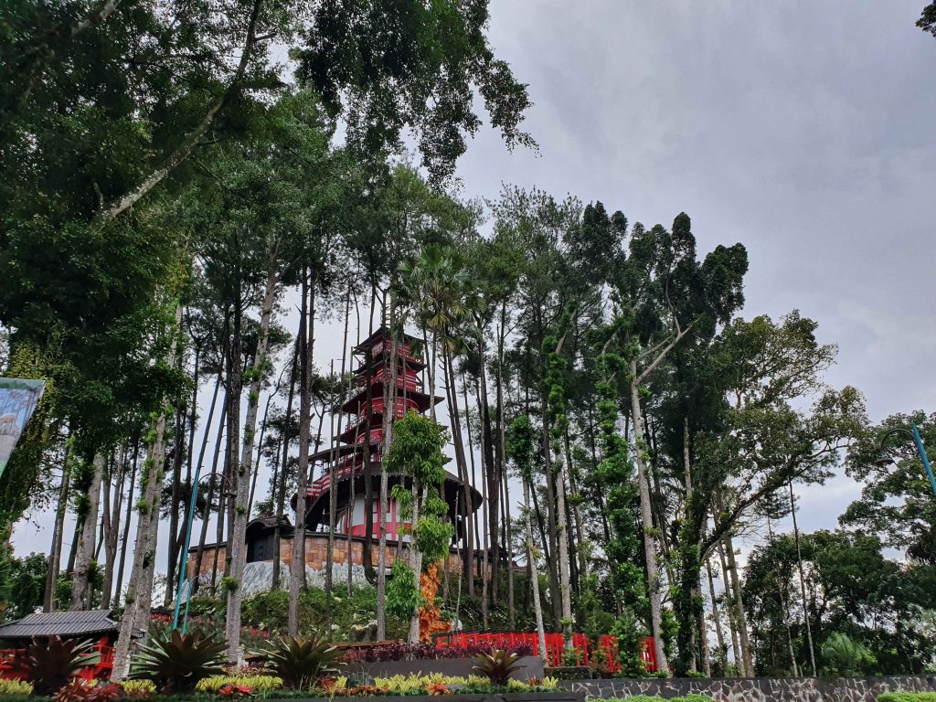 Rekomendasi Penginapan Antapura De Djati Wisata Garut Rasa Ubud, Harga ...