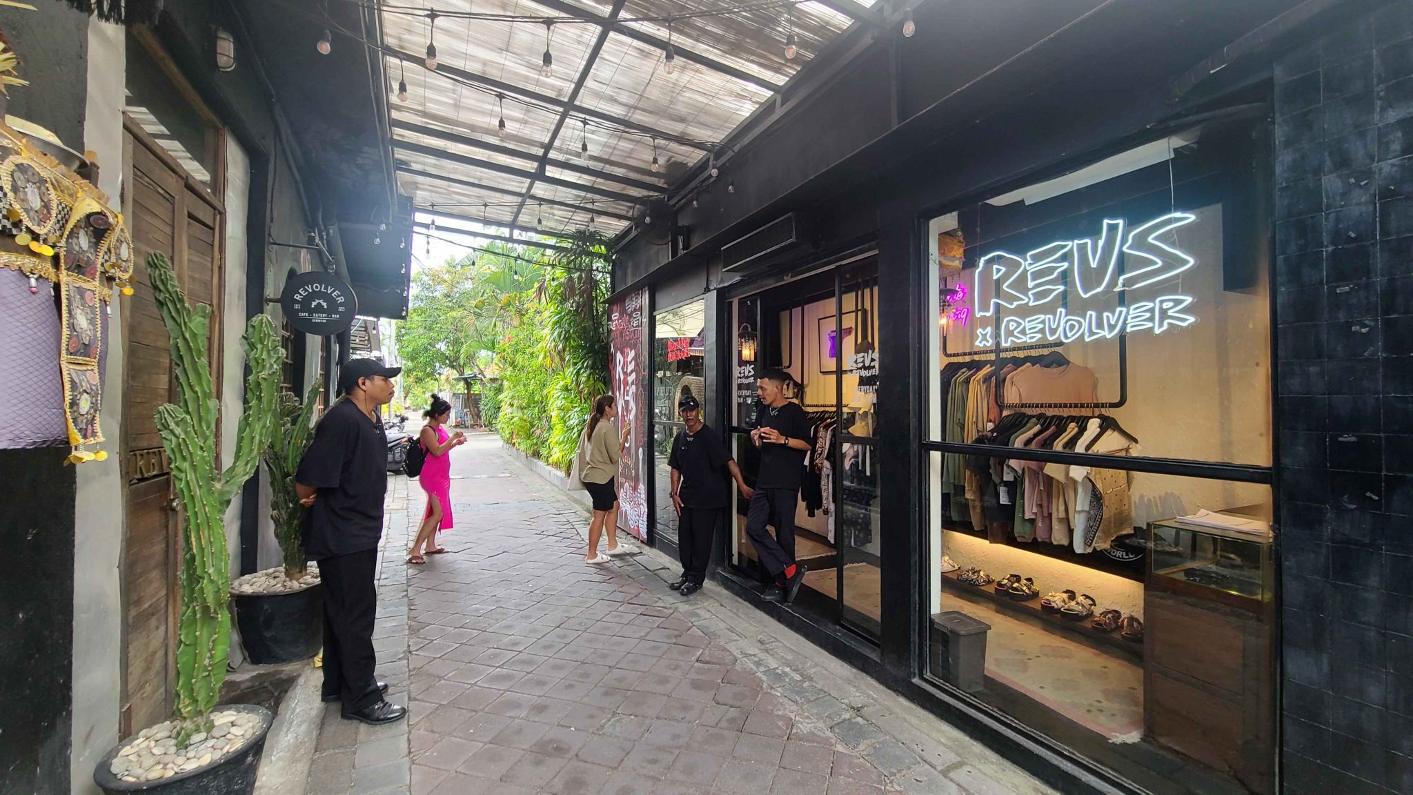 Gabut? Coba 7 Rekomendasi Tempat Nongkrong di Seminyak 24 Jam