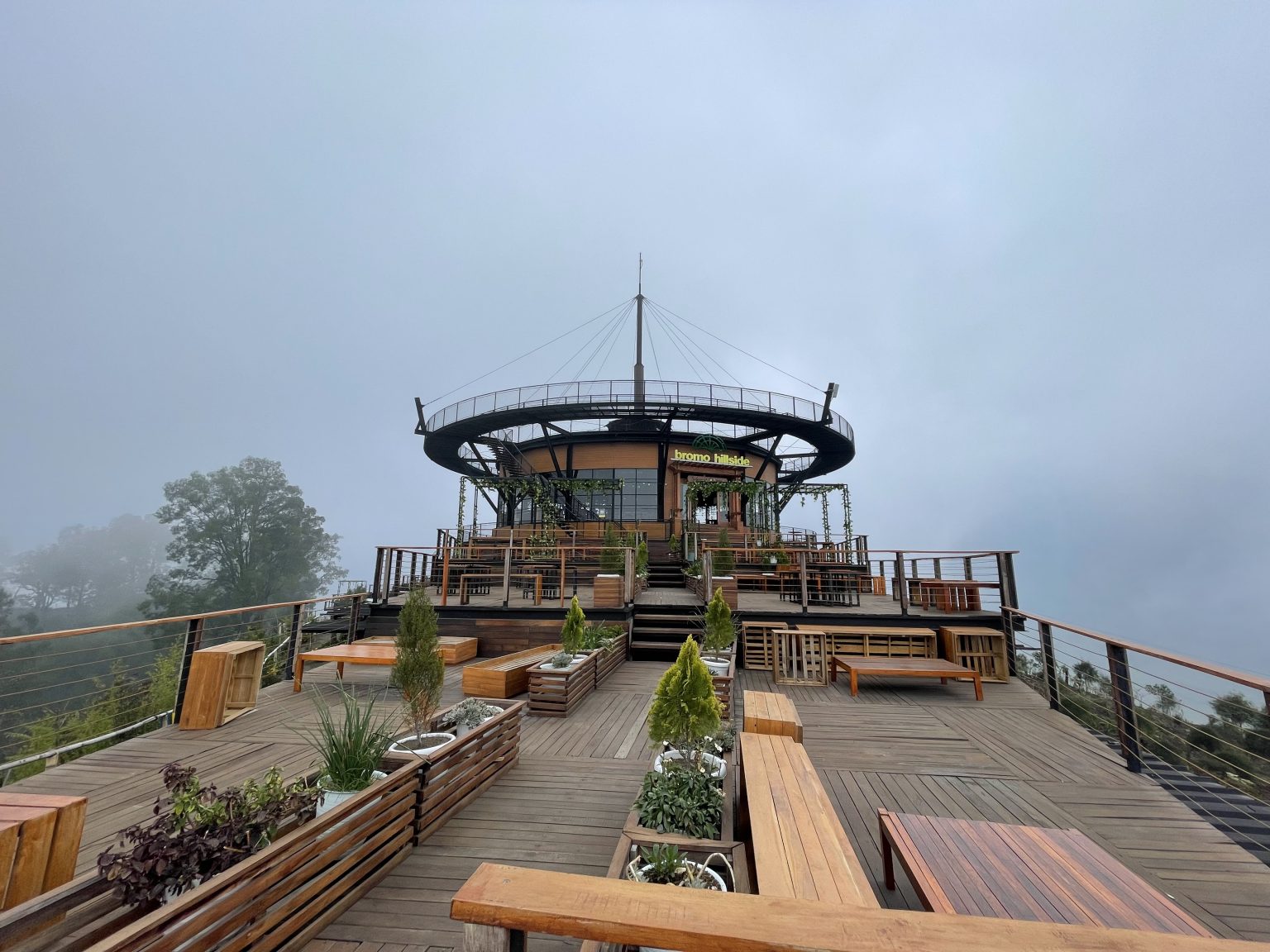 7 Cafe di Bromo yang Punya Pemandangan Indah