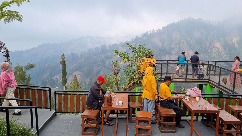 7 Cafe di Bromo yang Punya Pemandangan Indah